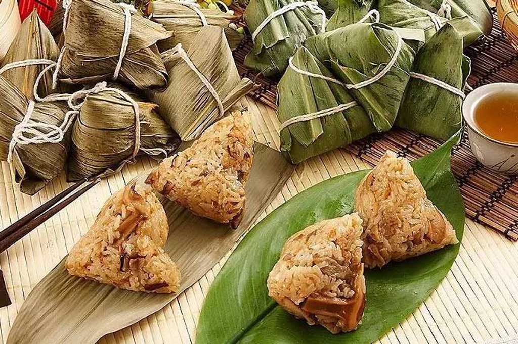 Makna dibalik Nikmatnya Bakcang – BINA NUSANTARA Mandarin Club